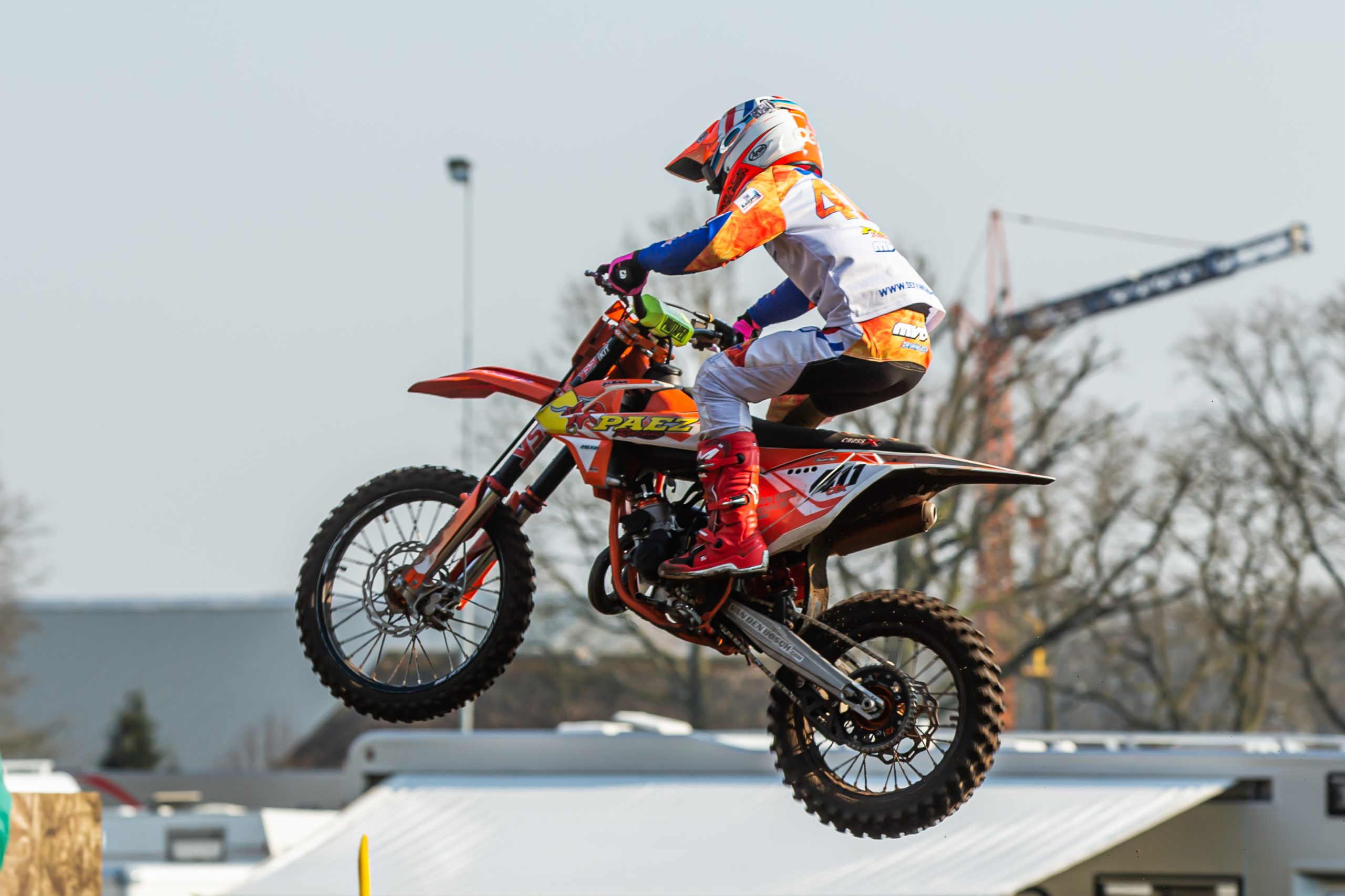 Dex van den Broek ruikt aan top 10 plaats tijdens ONK 85cc in Lierop - Dex