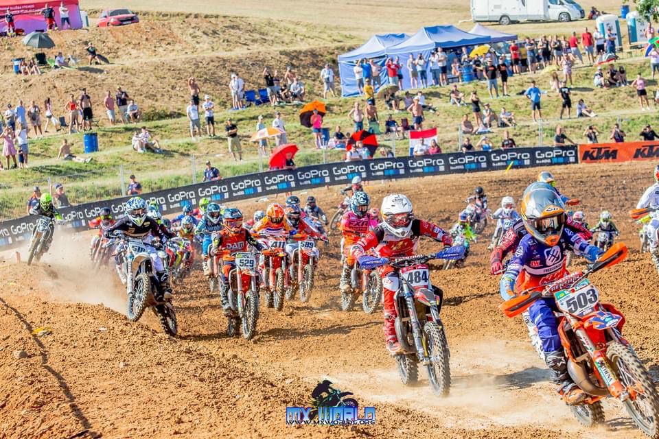 Dex van den Broek scoort top tien plaats in EMX85 in Slowakije - Dex