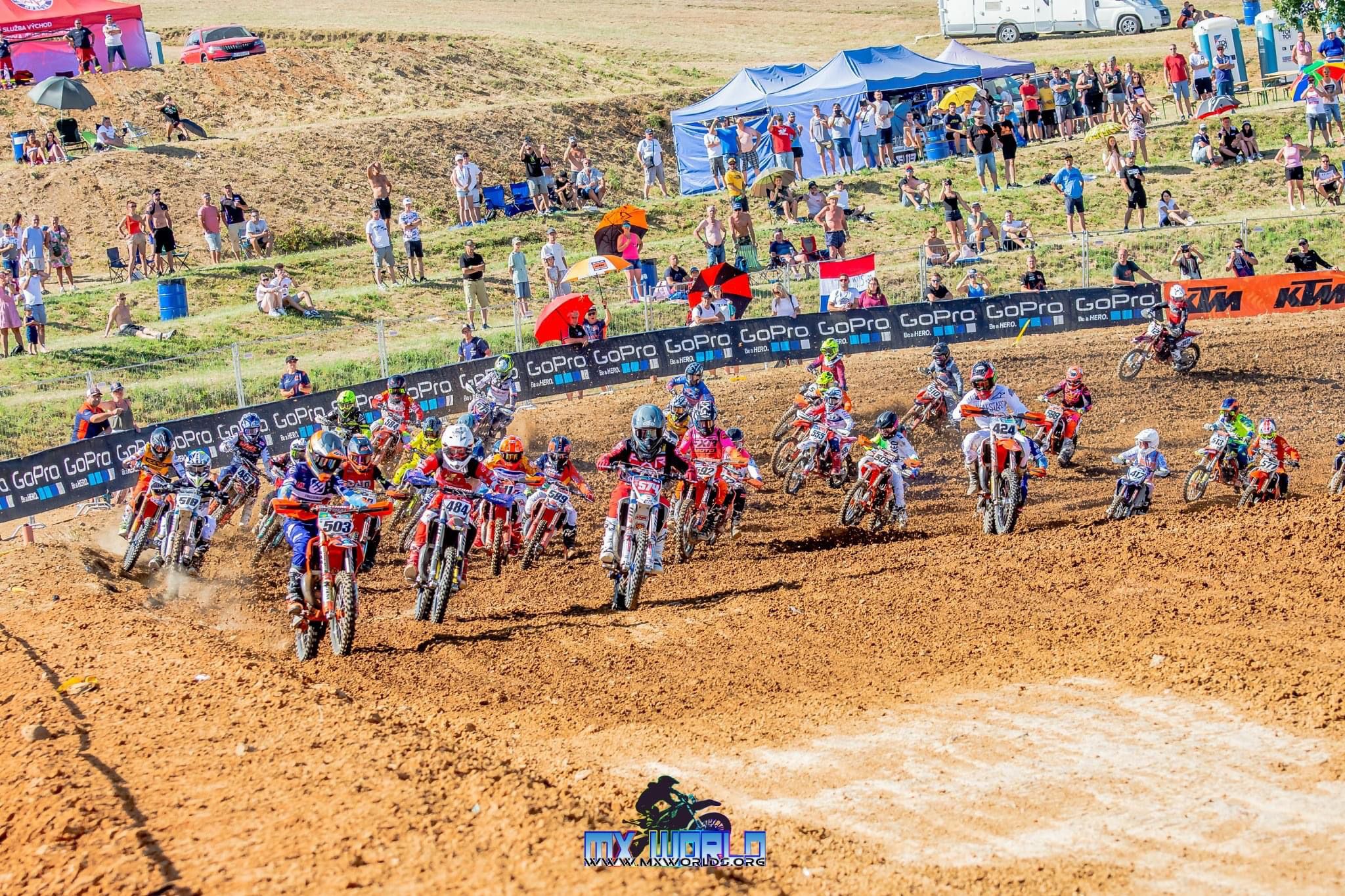 Dex van den Broek scoort top tien plaats in EMX85 in Slowakije - Dex